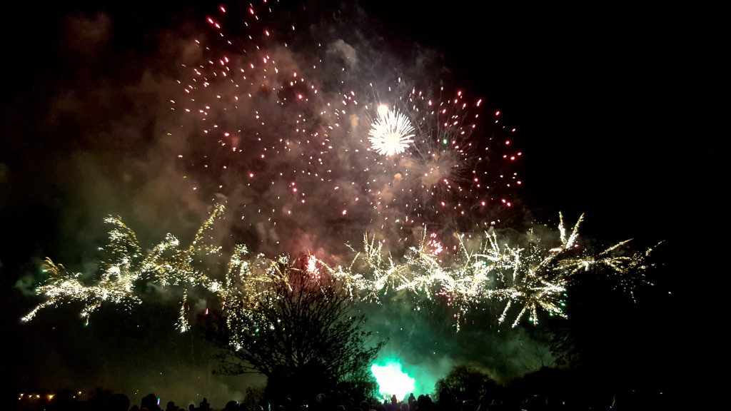 Boom Bang-a-Boom ~ ian-scott.net